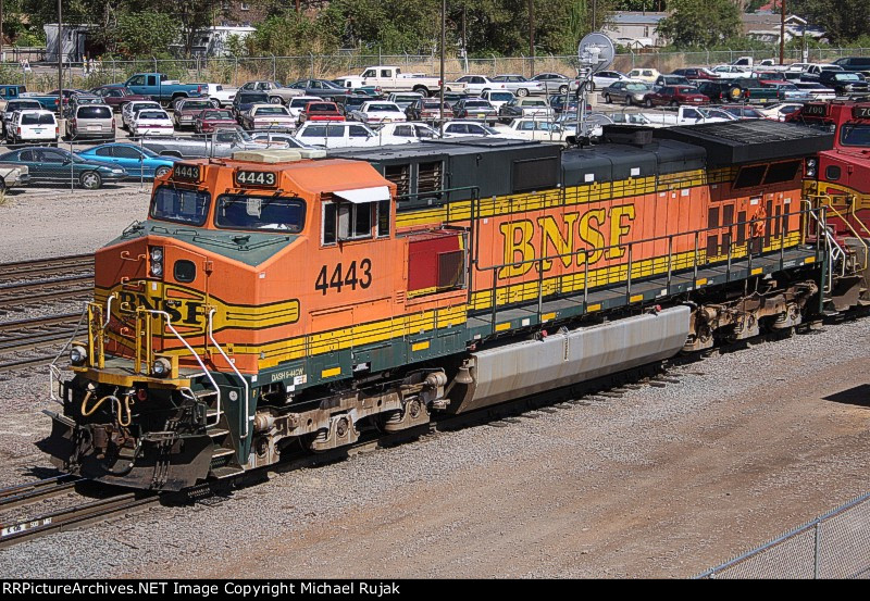 BNSF 4443